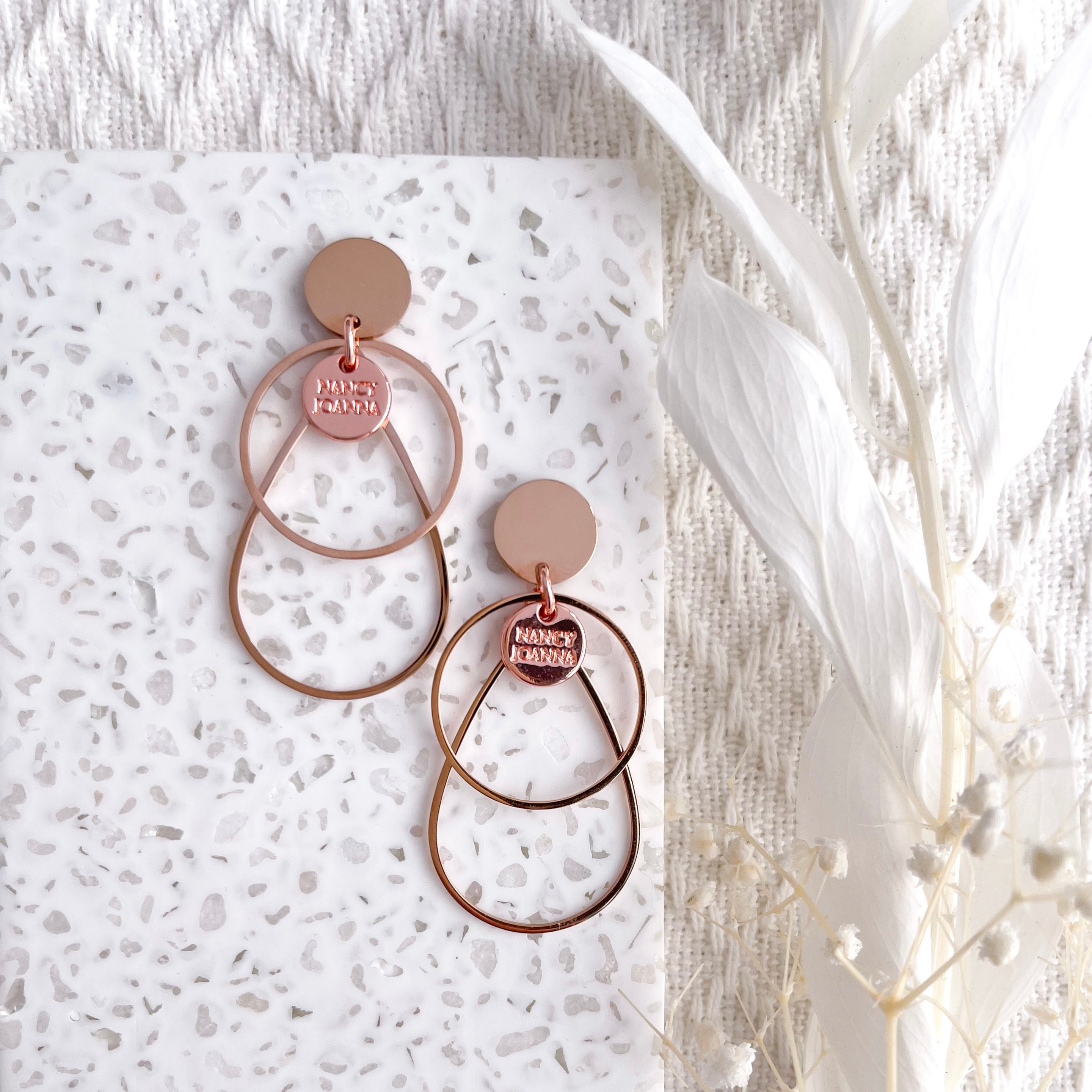 Loopy Loop – Nancy Joanna